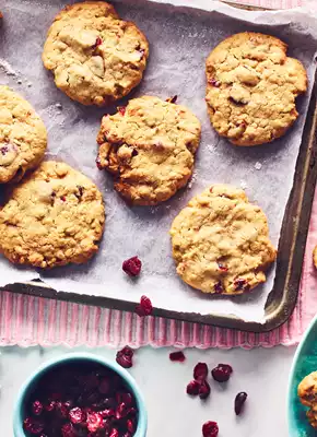 Biscuits aux canneberges et aux amandes Recette | Dr. Oetker